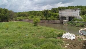 Dinas PU Pengairan Pastikan Normalisasi Muara Sungai Kalilo Terealisasi ...