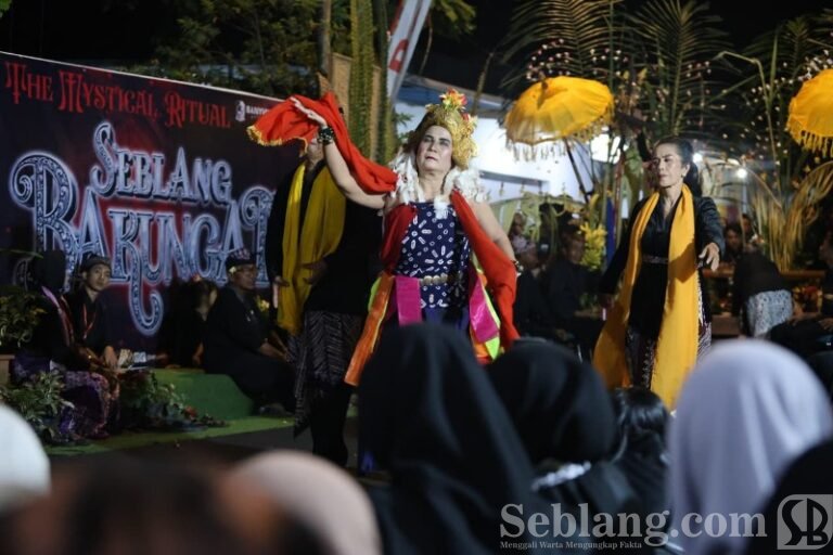 Seblang Bakungan Jadi Magnet Wisata Libur Idul Adha, Tradisi Sakral ...